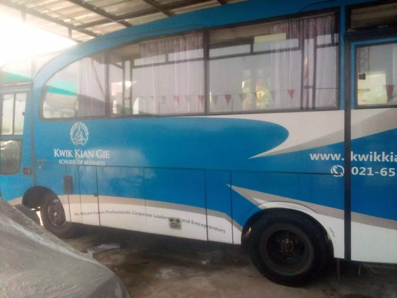 Layanan PENGECATAN FULL BODY UNIT MINI BUS di Jakarta Utara, DKI ...