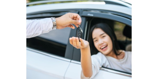 5+ Rekomendasi Mobil 1500 cc Paling Irit BBM dan Harganya - Setir Kanan