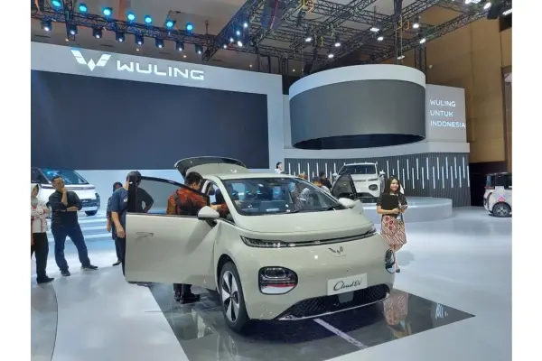 Wuling Cloud EV: Spesifikasi Medium Hatchback Listrik Terbaru - Setir Kanan