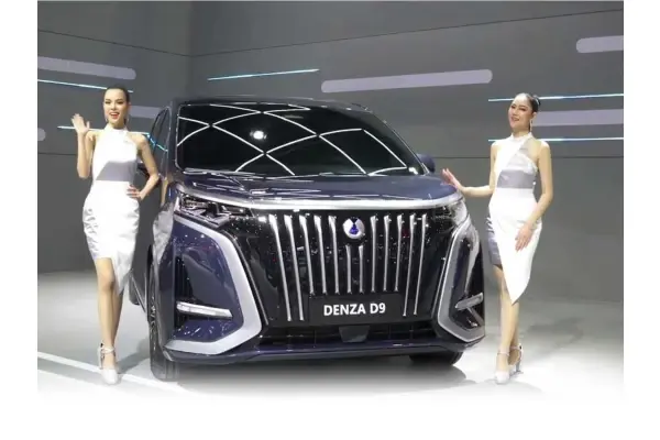 Bakal Jadi Pesaing Berat Alphard, Inilah Spesifikasi BYD Denza D9 - Setir Kanan