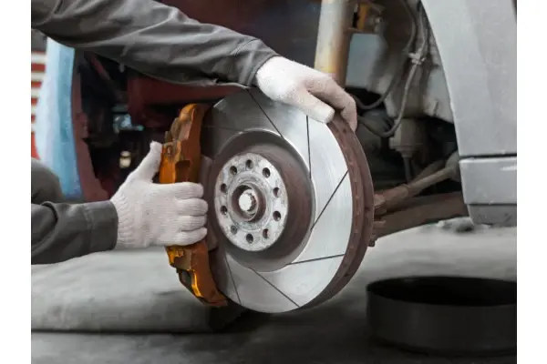 12 Komponen Rem Cakram Mobil: Fungsi & Tips Perawatannya - Setir Kanan