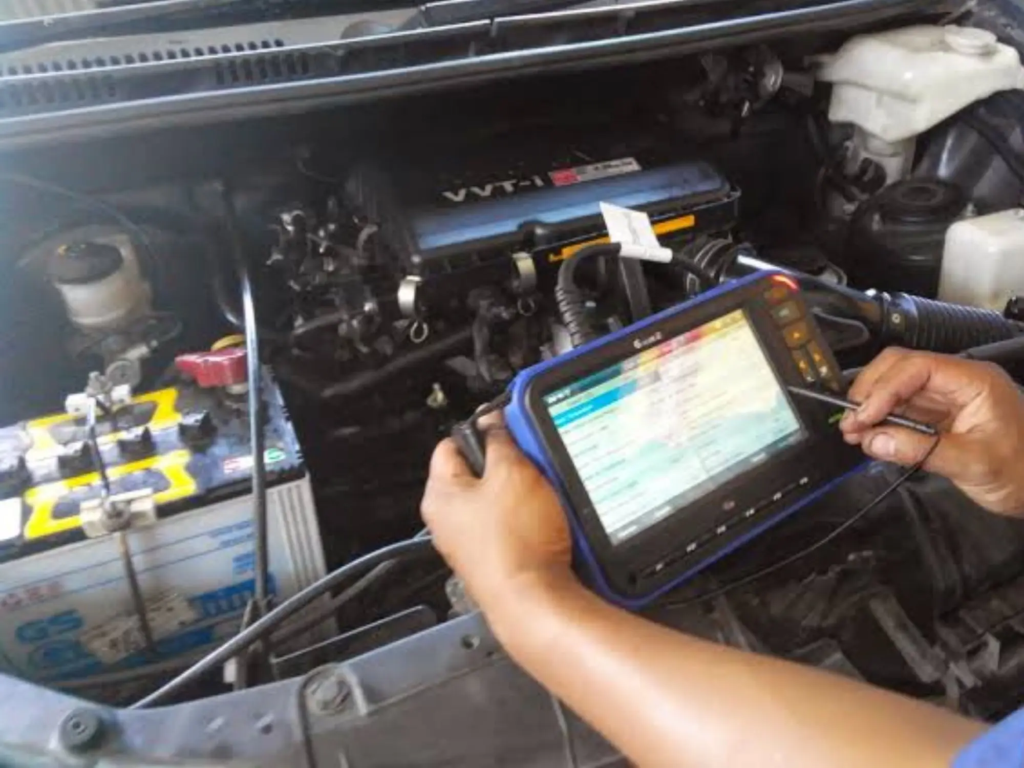 Sparepart Shock Absorber Mobil: Pengertian dan Cara Kerjanya - Setir Kanan