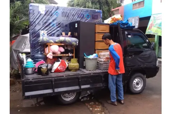 5 Rekomendasi Sewa Mobil Pick Up Murah untuk Pindah Rumah! - Setir Kanan