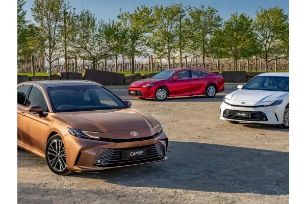 sedan-toyota.webp