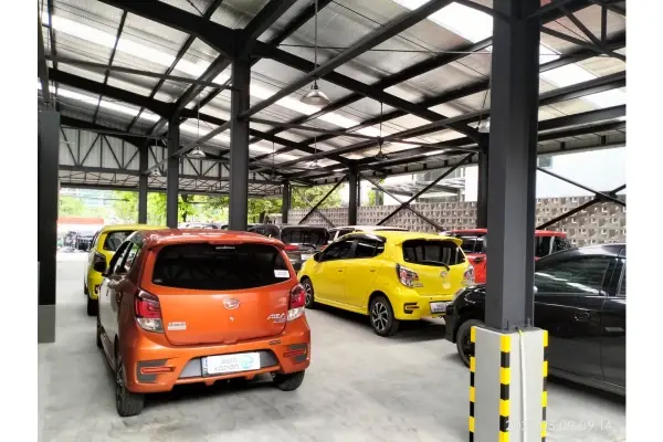 showroom-mobil.webp